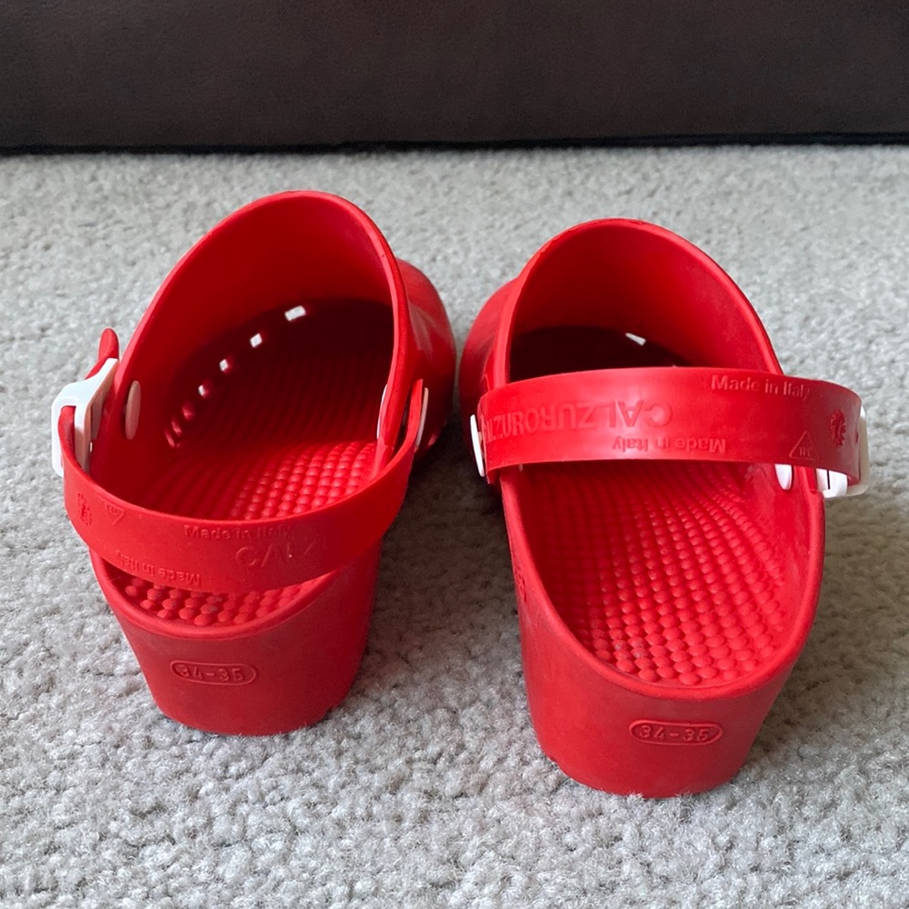 Light Calzuro Clogs: The Extra Light Professional Clo… - Gem